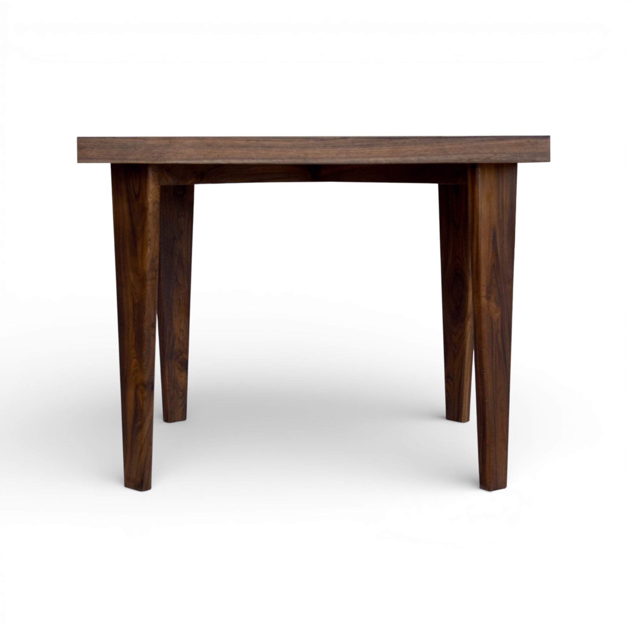 Sqaure Dining Table – AKT